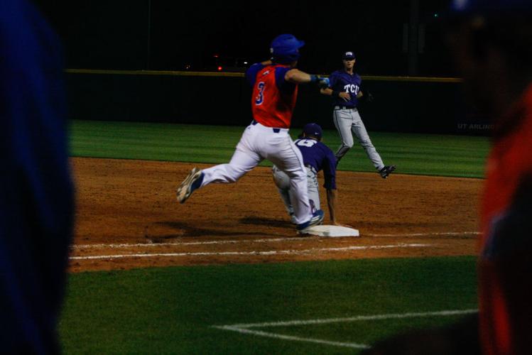 UTA and TCU face off at Clay Gould Ballpark | Gallery | theshorthorn.com