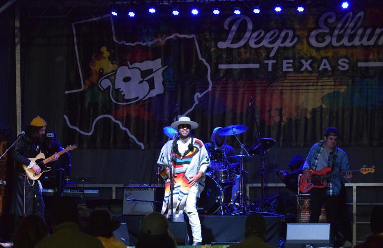 Artists jam out at Deep Ellum Arts Festival in Dallas | Gallery ...