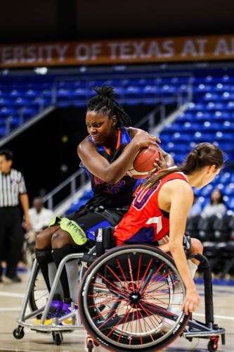 Photos: Lady Movin’ Mavs open season strong in weekend tournament ...