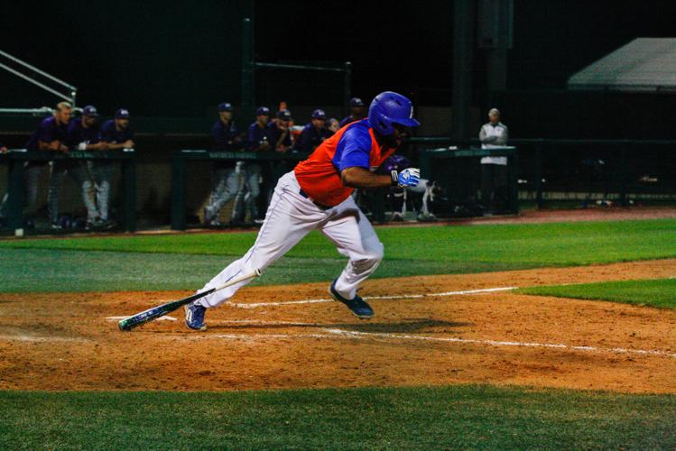 UTA and TCU face off at Clay Gould Ballpark | Gallery | theshorthorn.com