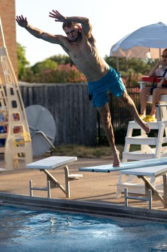 Welcome Back Splash brings cool summer vibes to UTA | News ...