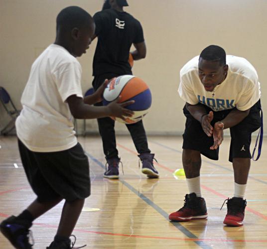 Former Maverick trains future ballers | Sports | theshorthorn.com