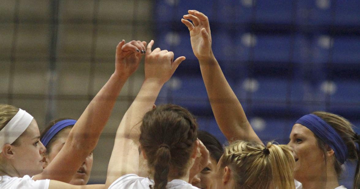 Volleyball sweeps Georgia State in final home match | Sports ...