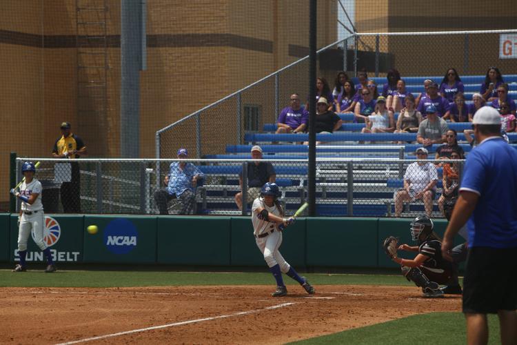 Texas State shuts out Mavericks in doubleheader | Sports | theshorthorn.com