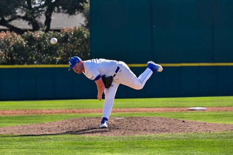UT Arlington baseball loses 7-1 to United States Air Force Academy ...