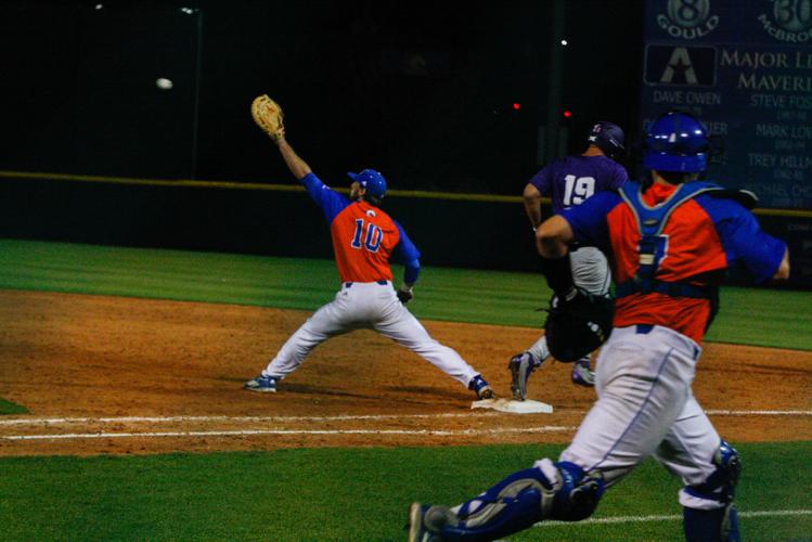 UTA and TCU face off at Clay Gould Ballpark | Gallery | theshorthorn.com