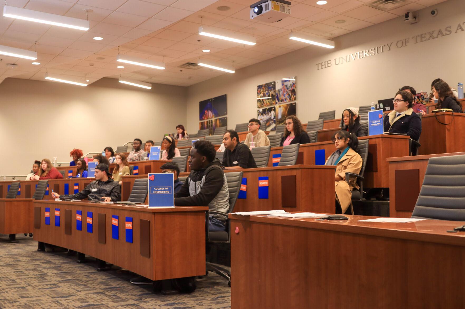 Student Senate approves new UC for April ballot, introduces five new ...