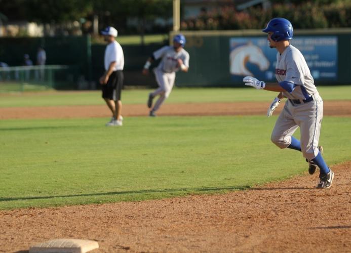 UTA Fall World Series | Sports | theshorthorn.com