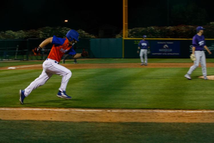 UTA and TCU face off at Clay Gould Ballpark | Gallery | theshorthorn.com