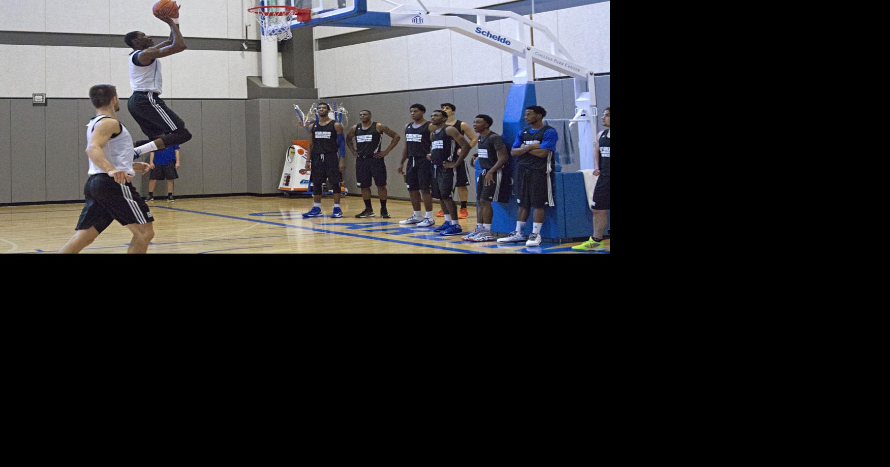 Freshmen earn high praise | Sports | theshorthorn.com