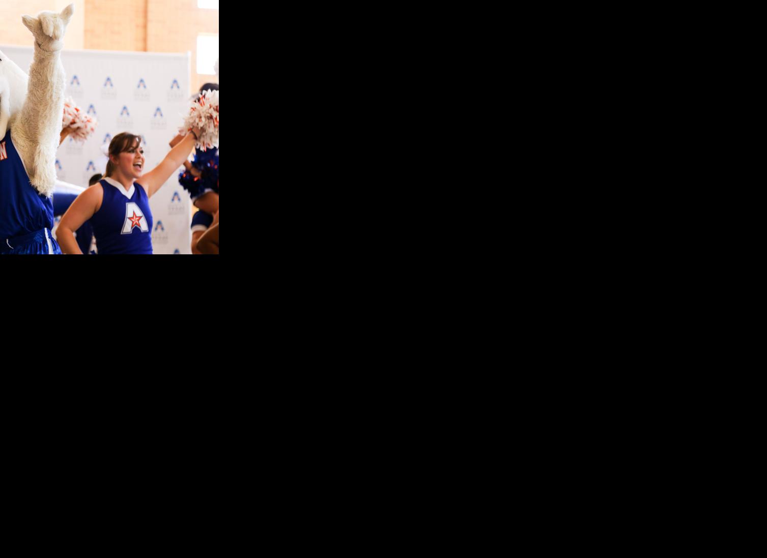 Spirit Week wraps up with a pep rally | Multimedia | theshorthorn.com