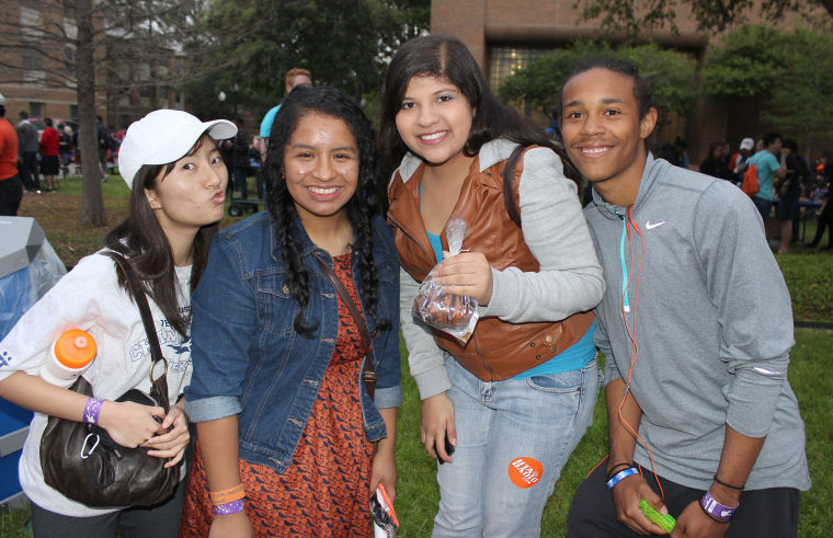 UTA Block Party Crowd Gallery | Gallery | theshorthorn.com