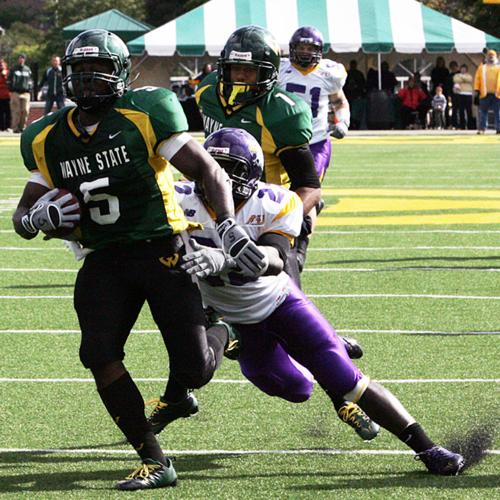 Joique Bell photo gallery | Sports | thesouthend.wayne.edu