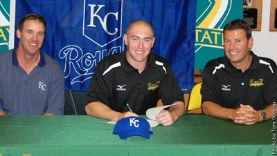 Justin Mazur signs with Royals | Sports | thesouthend.wayne.edu