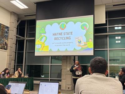 Student Senate final fall meeting: recycling concerns, graduate student ...