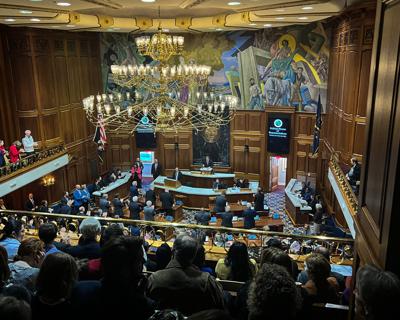 14 freshman representatives take their seats at the Indiana Statehouse ...
