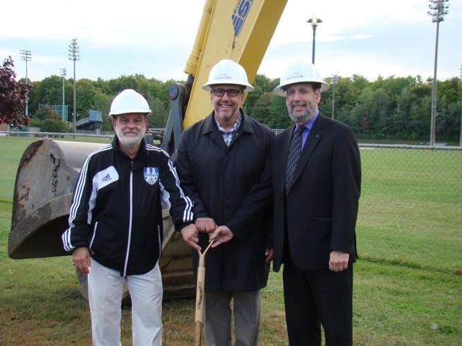 A second synthetic soccer field in Pierrefonds-Roxboro | Community ...