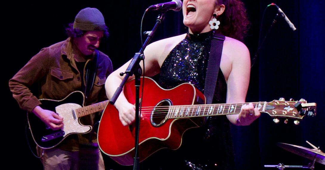 Entertainment Notebook: Sarah Segal-Lazar’s hometown reunion show ...