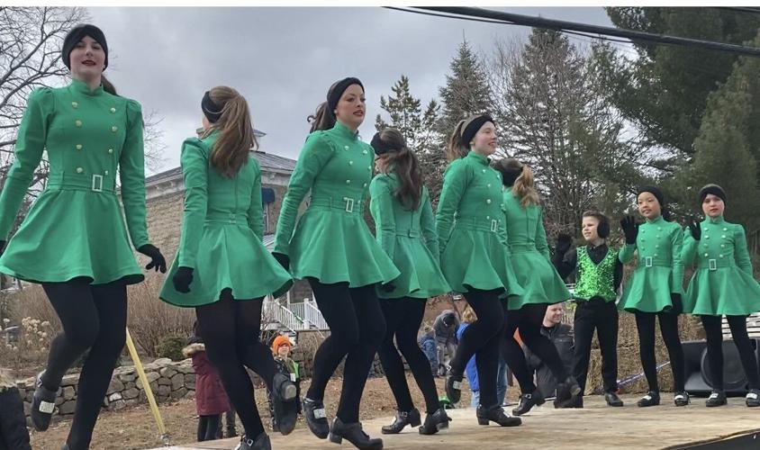 West Islanders celebrate at St-Patrick's day parade in Hudson | West Island News | thesuburban.com
