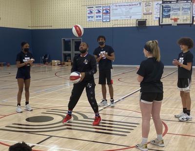 Globetrotter Speedy Artis wows Red Rush basketball youths | Sports ...