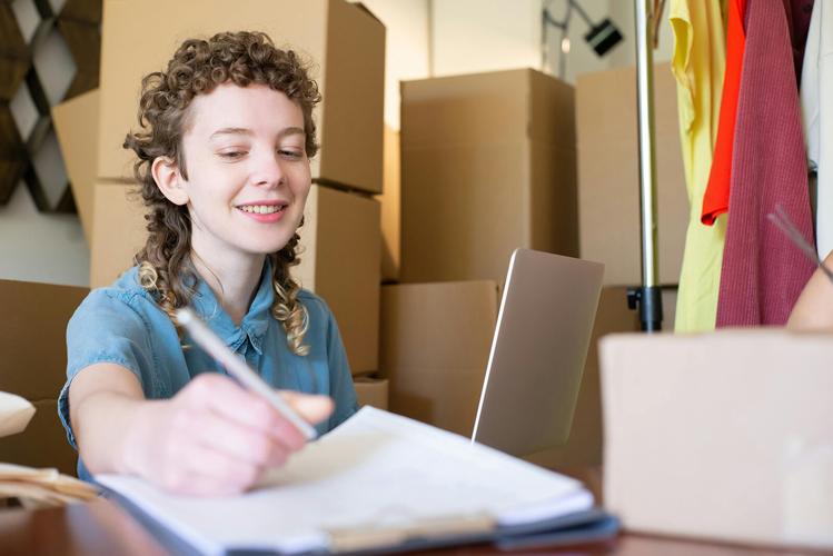 How to compare long-distance moving quotes effectively | Houses Homes ...