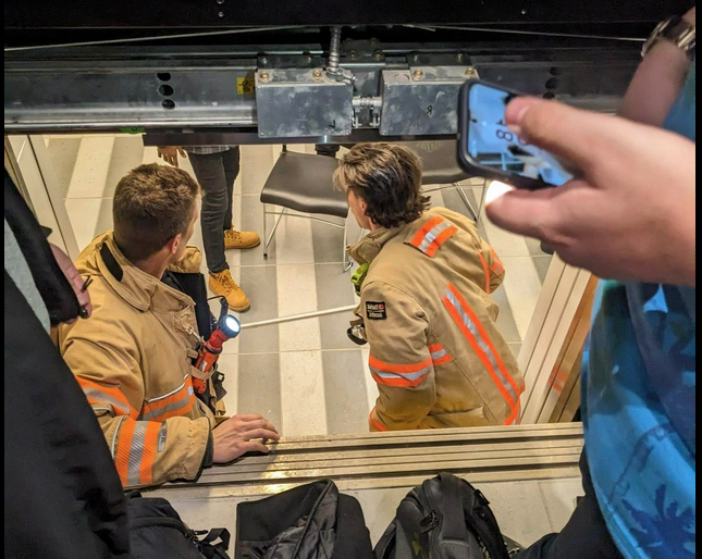 Elevator stuck for an hour at REM station | City News | thesuburban.com