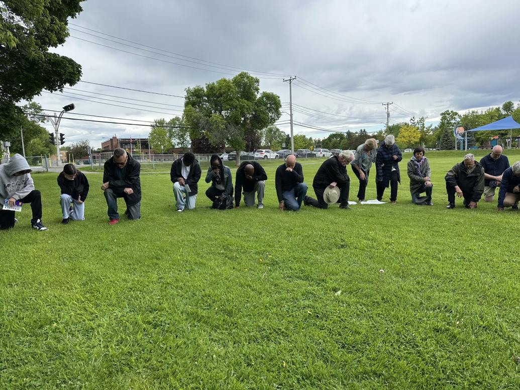 Take the Knee event held at Valois Park in Pointe-Claire | News ...