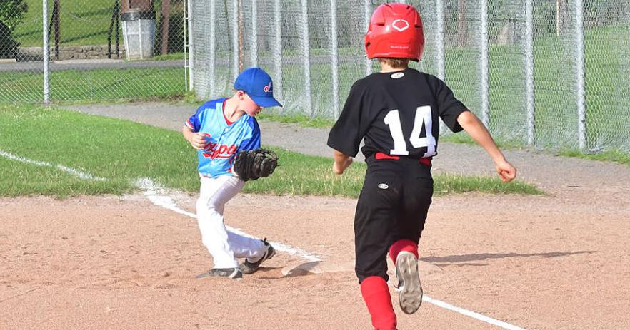 Final at bats rally gives NDG win over Dollard | Sports | thesuburban.com