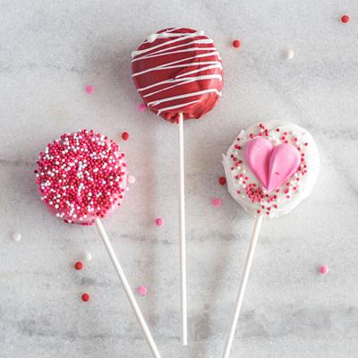 Recipe: Valentine's Day Oreo Pops | Food And Drink | thesuburban.com
