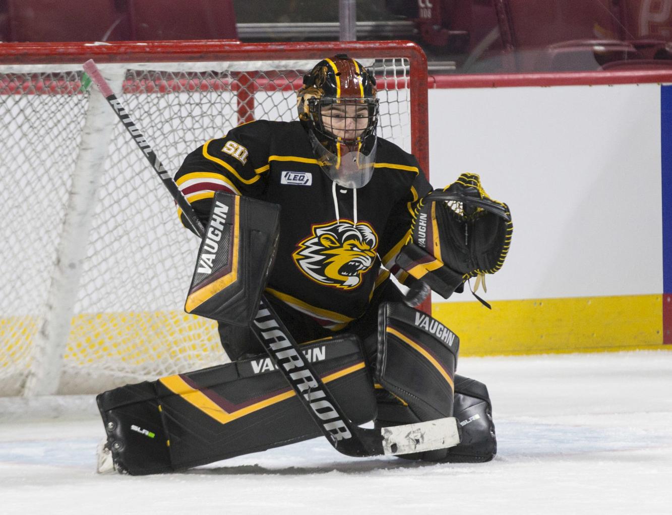 Lions' Kyle Hagen tough between the pipes | Sports | thesuburban.com