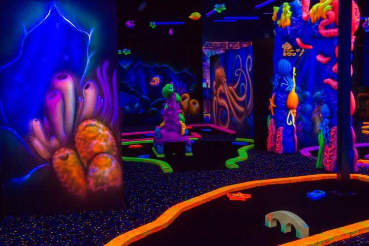 Zone 15 Laval: The Glow in the Dark Recreational Center | Laval News ...