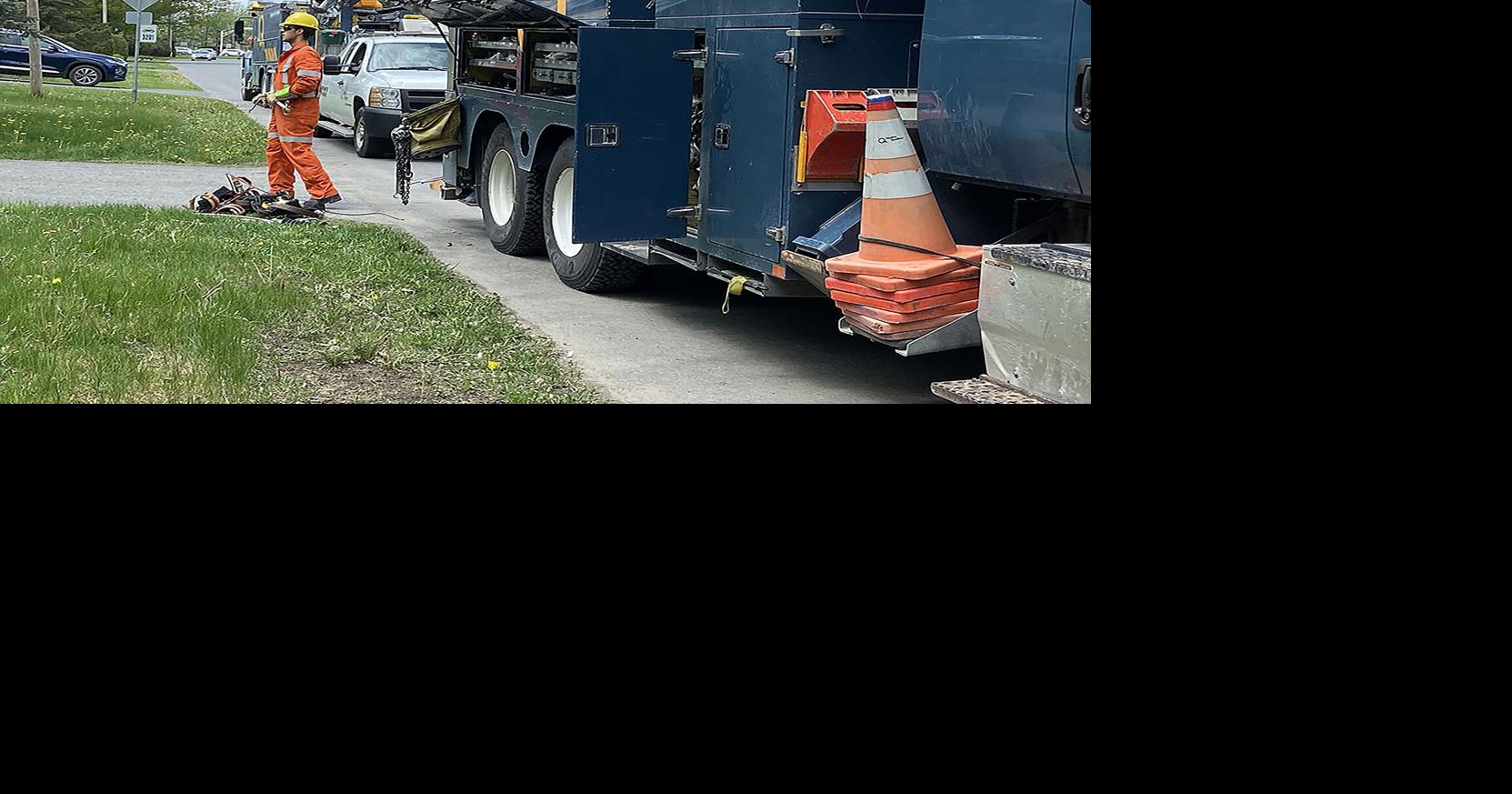 Strong winds cut power to over 70,000 homes across southern Quebec ...