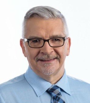 Adams promotes English services | Laval News | thesuburban.com