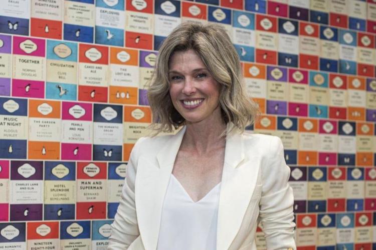 Entertainment and Community Notebook: Author Ashley Audrain Senneville ...