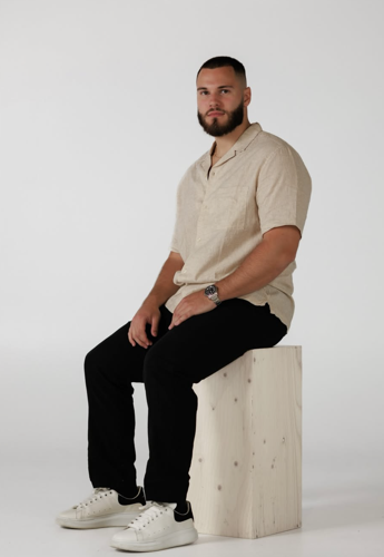 Miss Universe Canada Delegate Sara Levitt Makes Waves for Mental Health ...