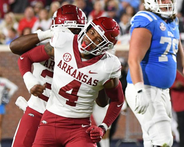 Hogs fall 27-20 | Sports | thesuntimes.com