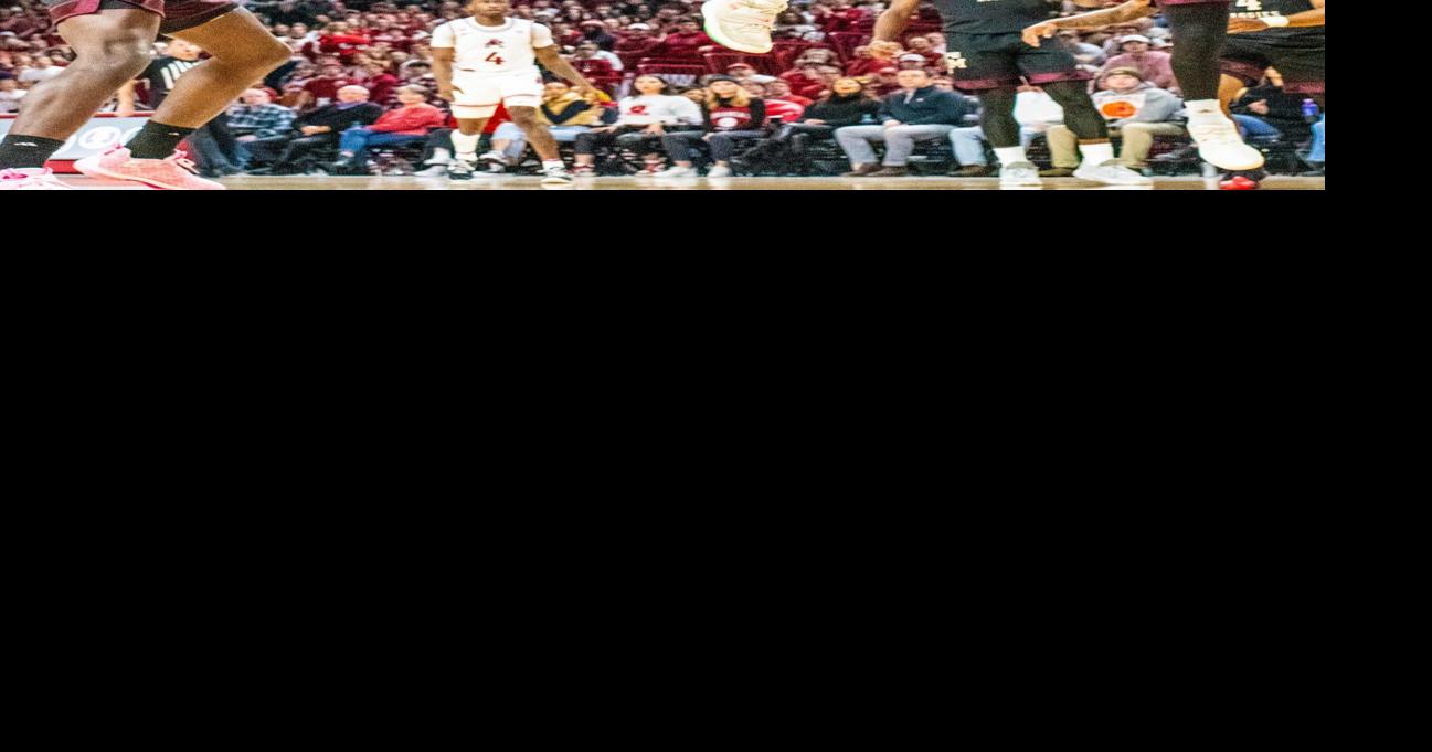 Hogs grab road win | Sports | thesuntimes.com