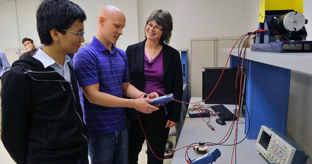 Duke Energy gives $75,000 to WCU engineering program | News ...