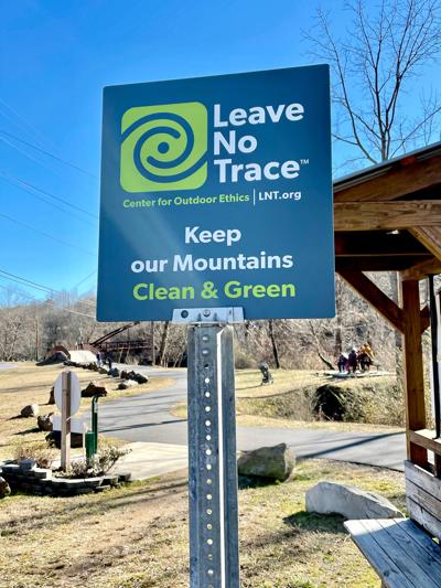 Signs at river and recreation access points reinforce anti-litter ...