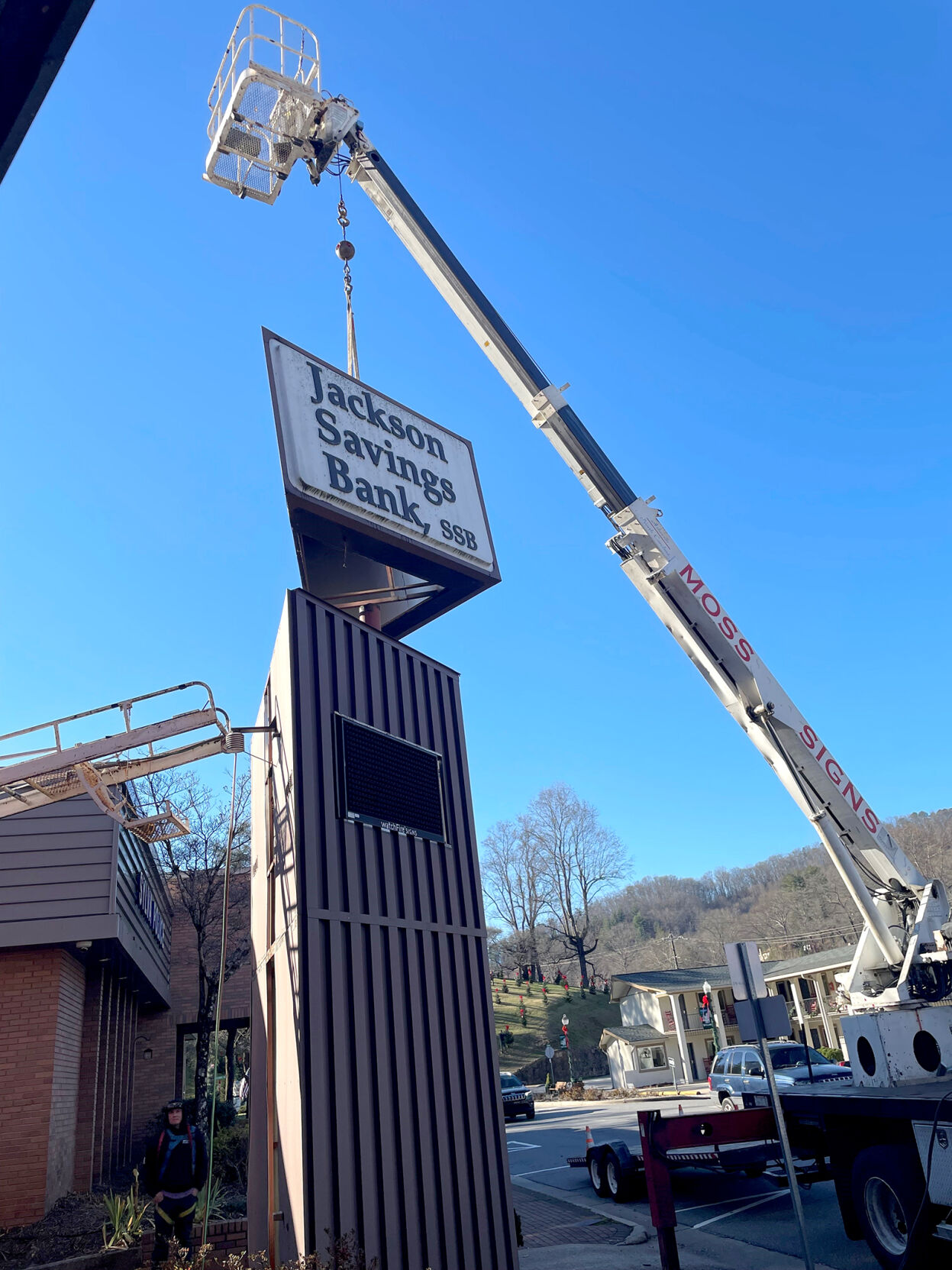 Town time/temp sign comes down | News | thesylvaherald.com