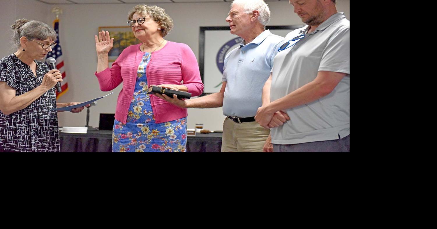 Woody sworn in to Jackson BOE | News | thesylvaherald.com