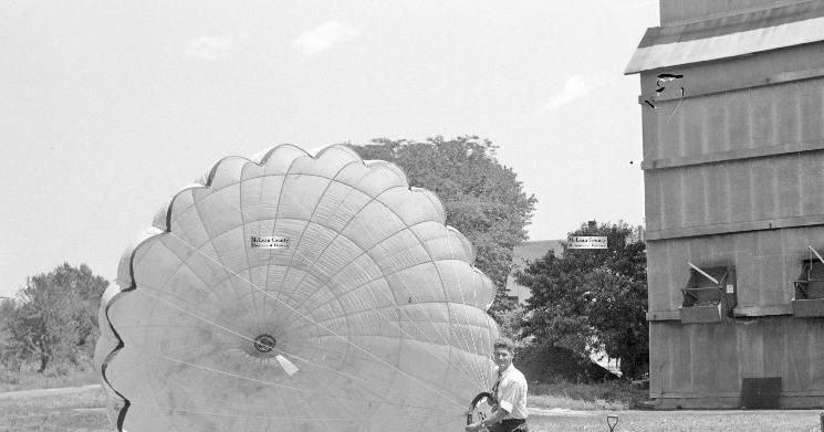 Recalling another time when a balloon drew town’s attention | History | thesylvaherald.com