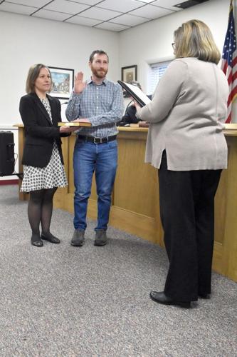Sylva swears in new mayor, vice-mayor | News | thesylvaherald.com