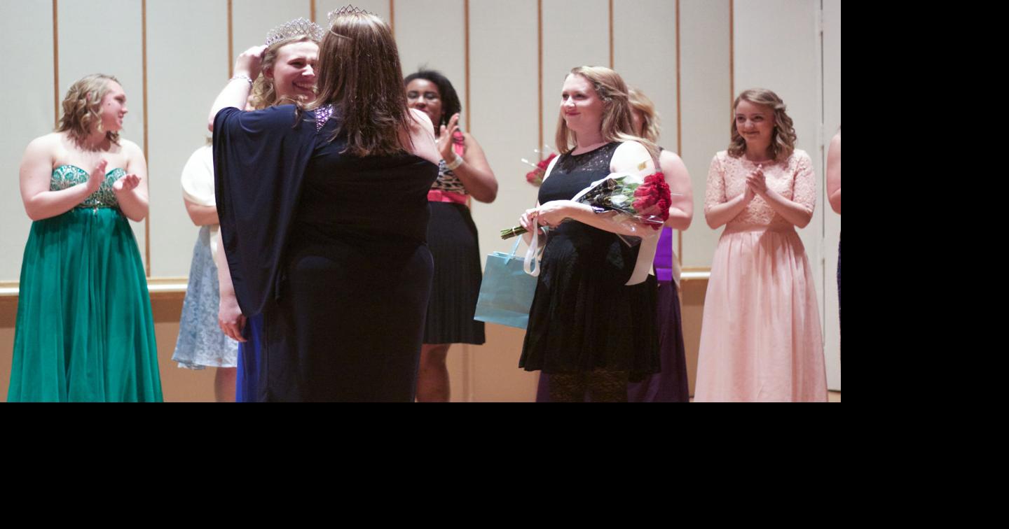 Pageant judges women on sparklingly personality; not sparkling dresses ...