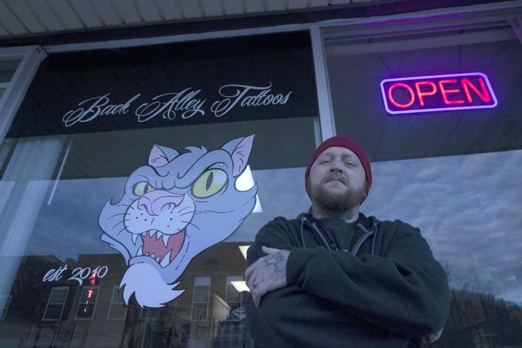 Back Alley artist is leaving Morehead | Life & Arts ...