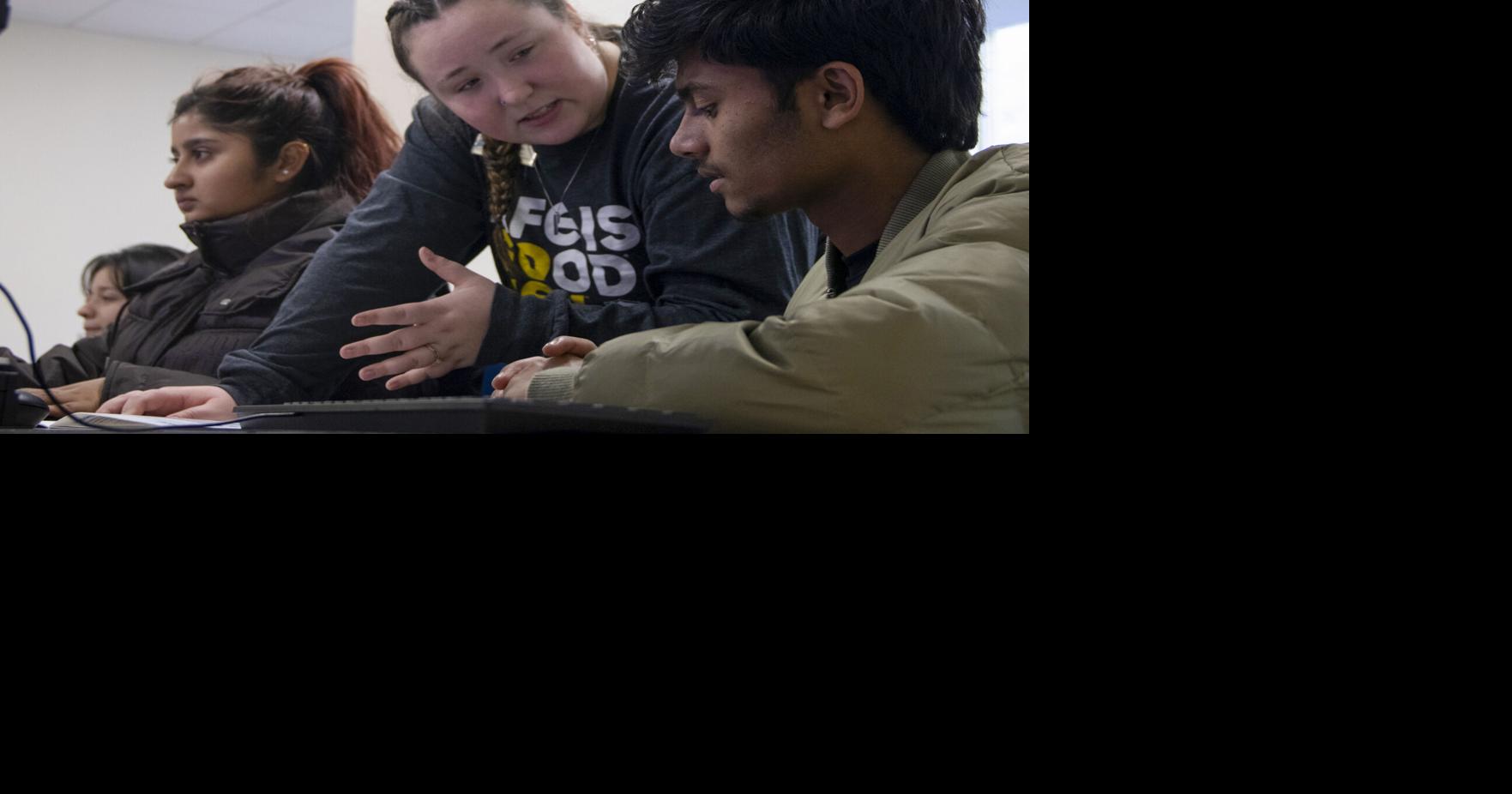 Helping students build their resumes | Life & Arts ...