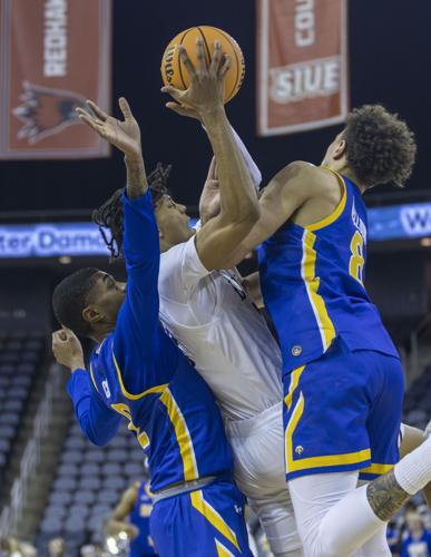 Eagles fall in OVC opener | News | thetrailblazeronline.net