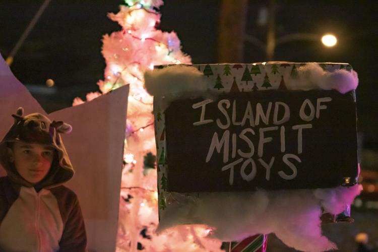 Morehead's Christmas parade restored by Fannin | Life & Arts ...