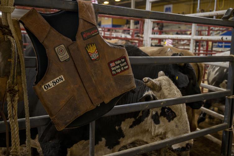 Rodeo stars compete in an ultimate showdown | Life & Arts ...