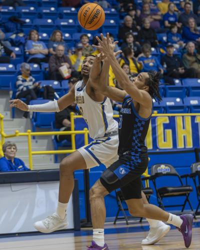 Eagles fall in last homegame | News | thetrailblazeronline.net